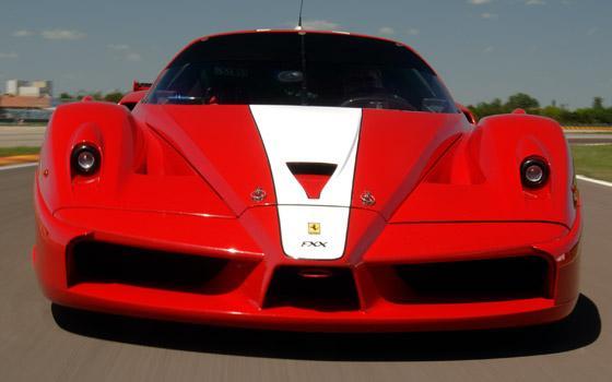 Filmpje: Rondje Ferrari FXX - TopGear