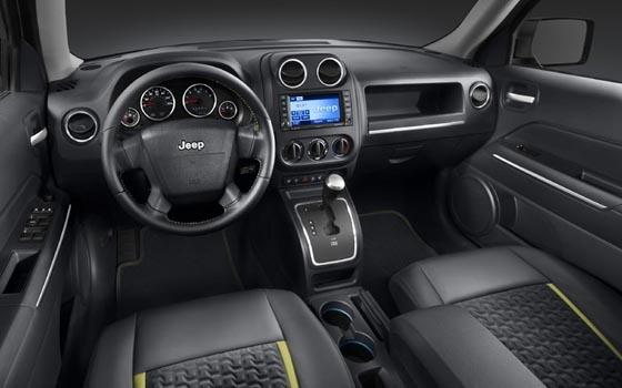 Jeep Compass en Patriot: vaarwel hard plastic - TopGear
