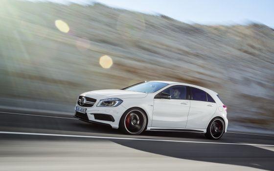 Mercedes A 45 AMG: OMG! - TopGear