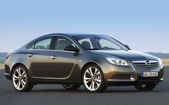 Opel prijst eigen topmodel! - TopGear