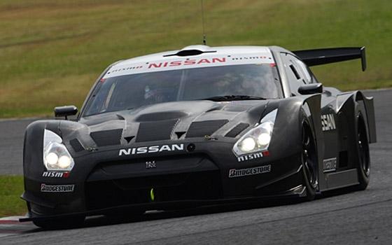 Race GT-R van Nissan - TopGear