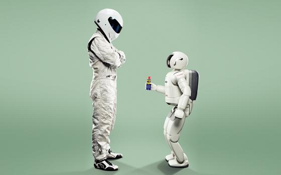 The Stig vs Asimo - TopGear