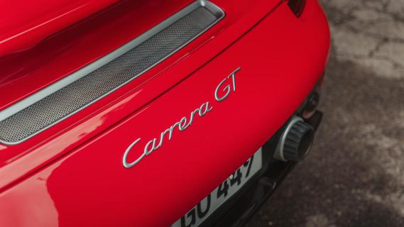 Leve de V10: Lexus LFA vs Porsche Carrera GT - TopGear