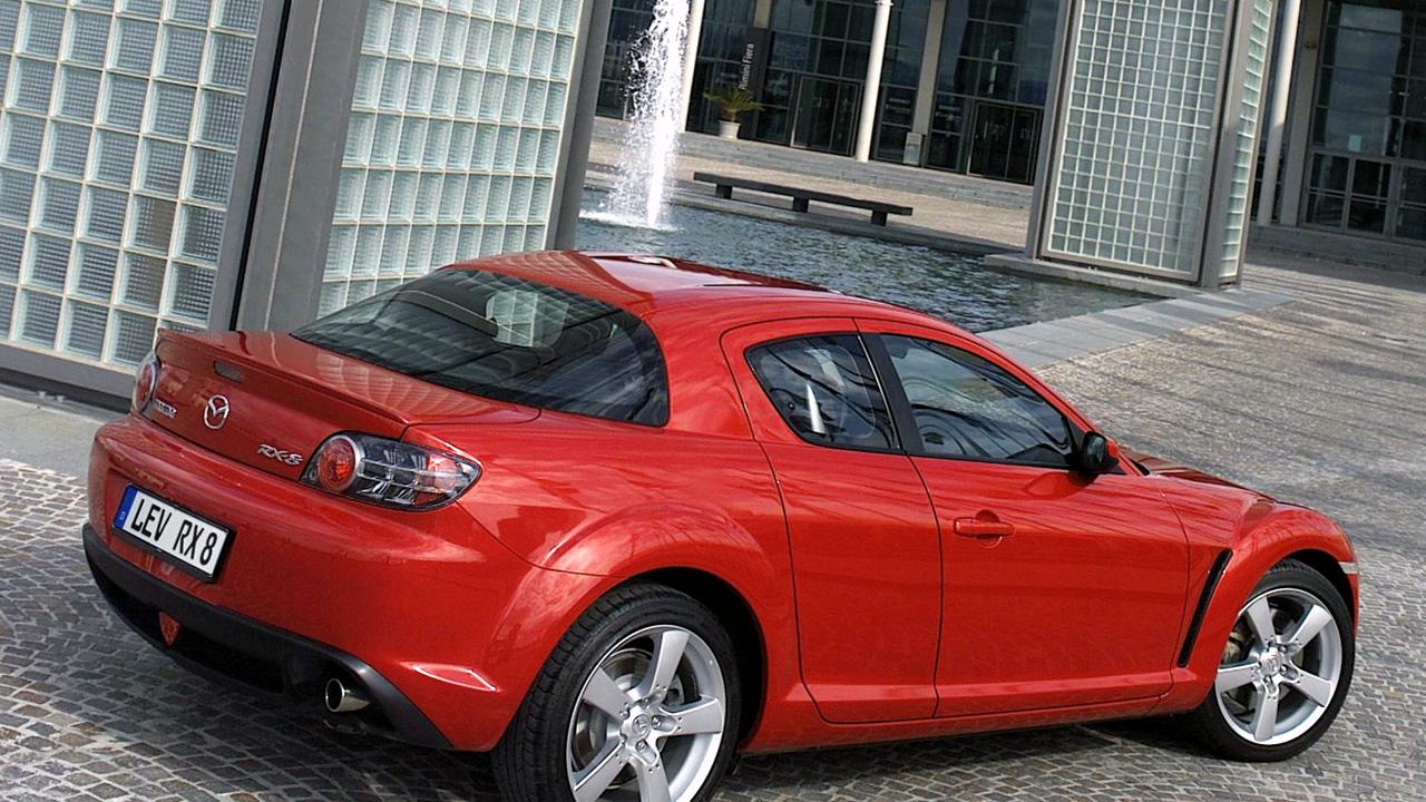 De Mazda RX-8 is een koopje, maar waarom? - TopGear