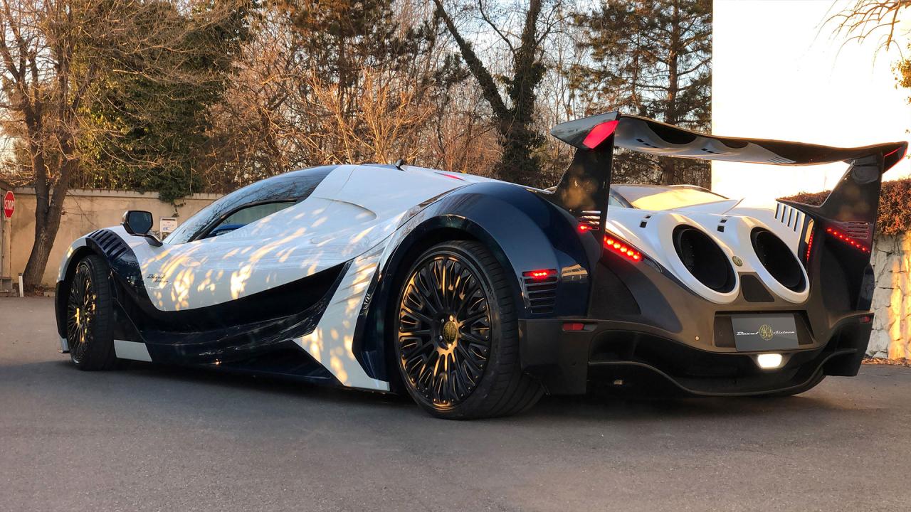De eerste Devel Sixteen is klaar, V16-versie met 5.007 pk komt dit jaar nog