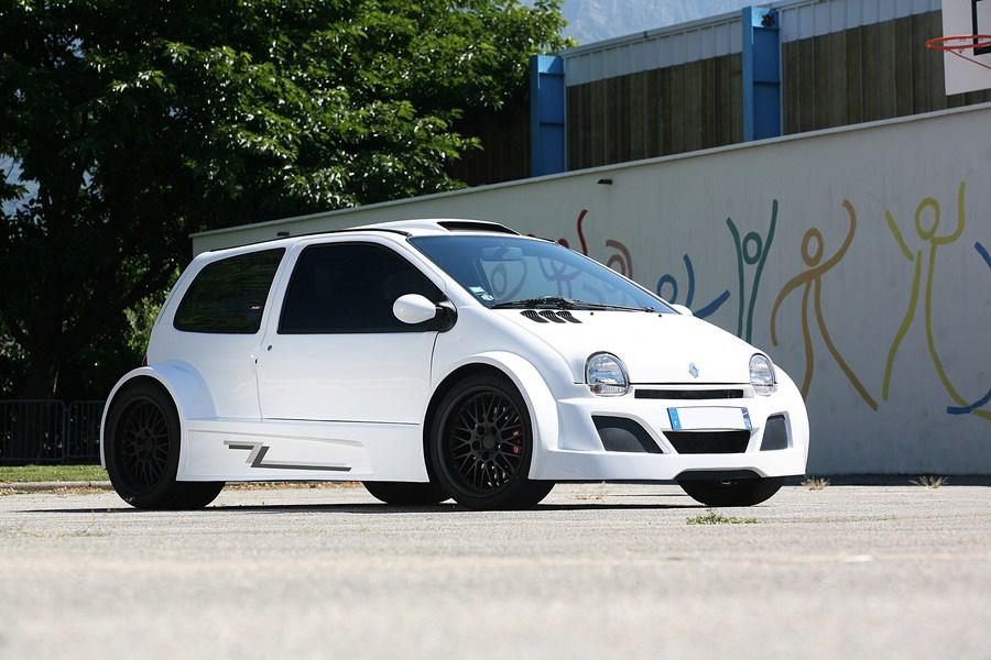 Renault Twingo V8 Trophy is een dikbil - TopGear Nederland