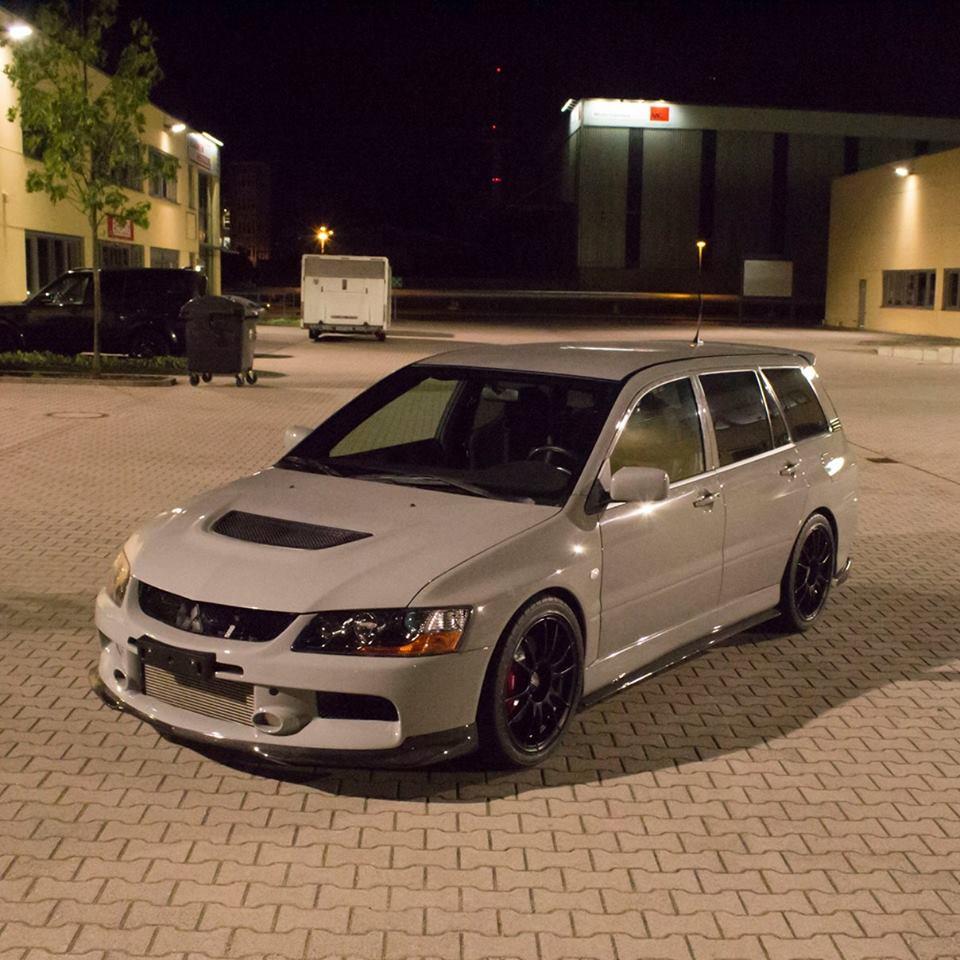 Deze linksgestuurde Mitsubishi Lancer Evolution Wagon is gloednieuw