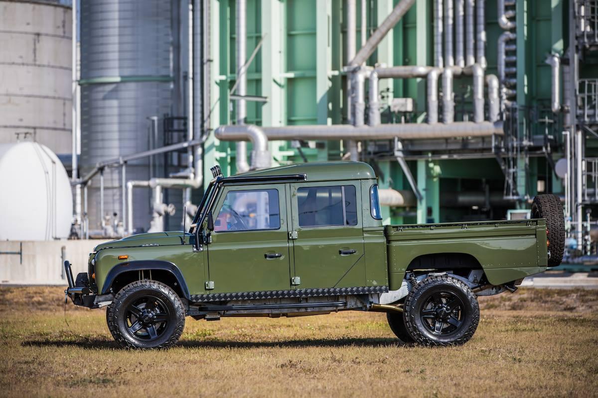Land Rover Defender met Corvette-V8 - TopGear Nederland