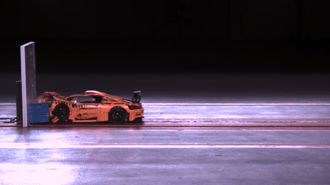 Crashtest met een Lego-Porsche in slow motion - TopGear