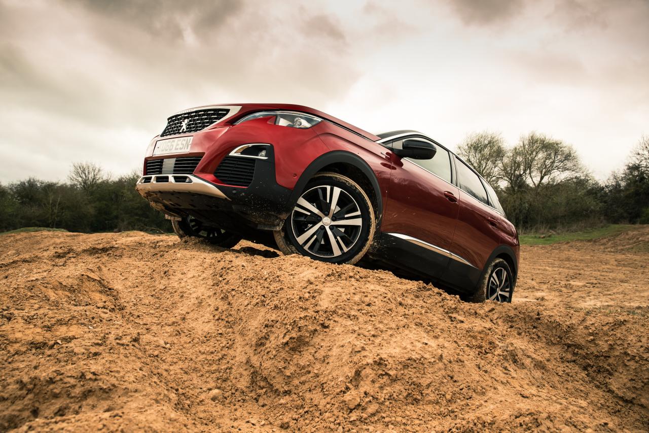 SUV-test: Terrein- De beste SUV ter wereld - TopGear Nederland