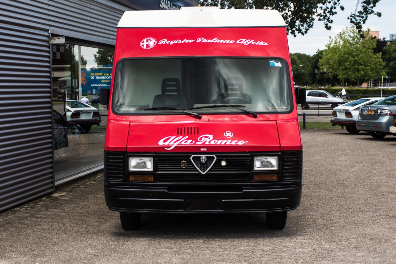Alfa Romeo AR6 is de coolste camper - TopGear Nederland