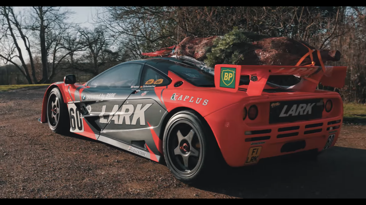 De beste manier om je kerstboom op te halen - TopGear Nederland