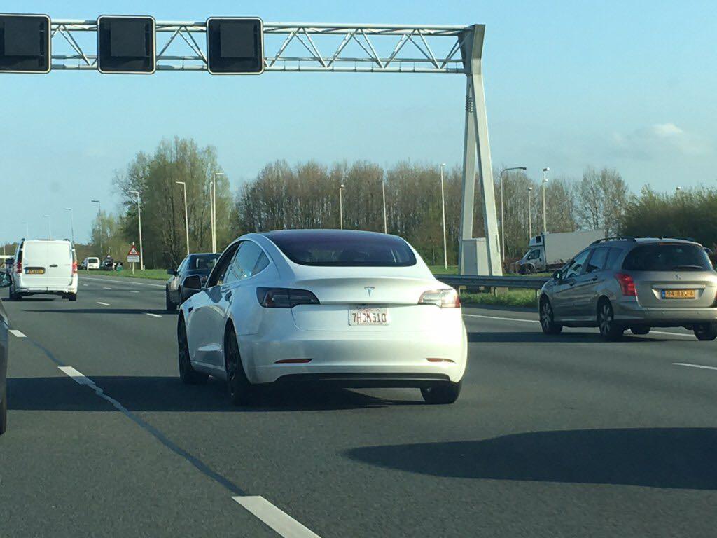 Tesla Model 3 in Nederland gespot - TopGear Nederland