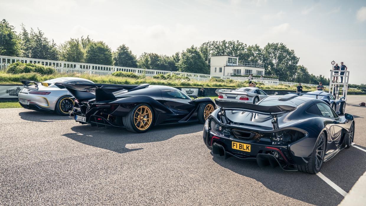 Supercar Owners Circle op Goodwood Circuit - TopGear