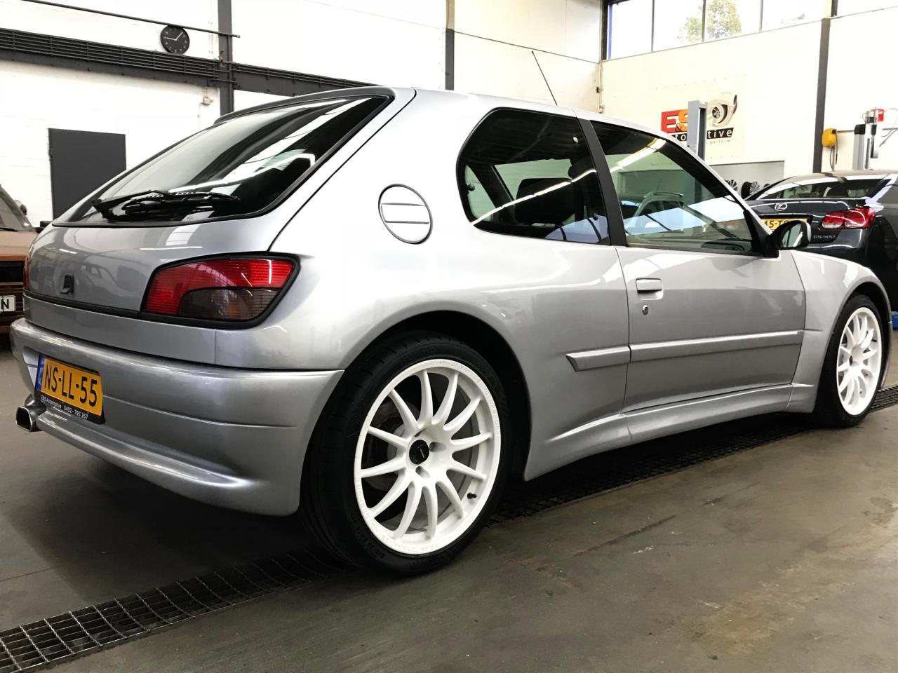 Peugeot 306 Dimma is een mini-Maxi - TopGear Nederland