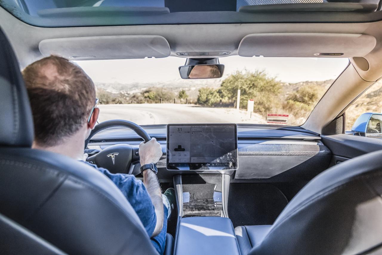 Tesla Model 3 Unplugged (2019) - test en specificaties - TopGear