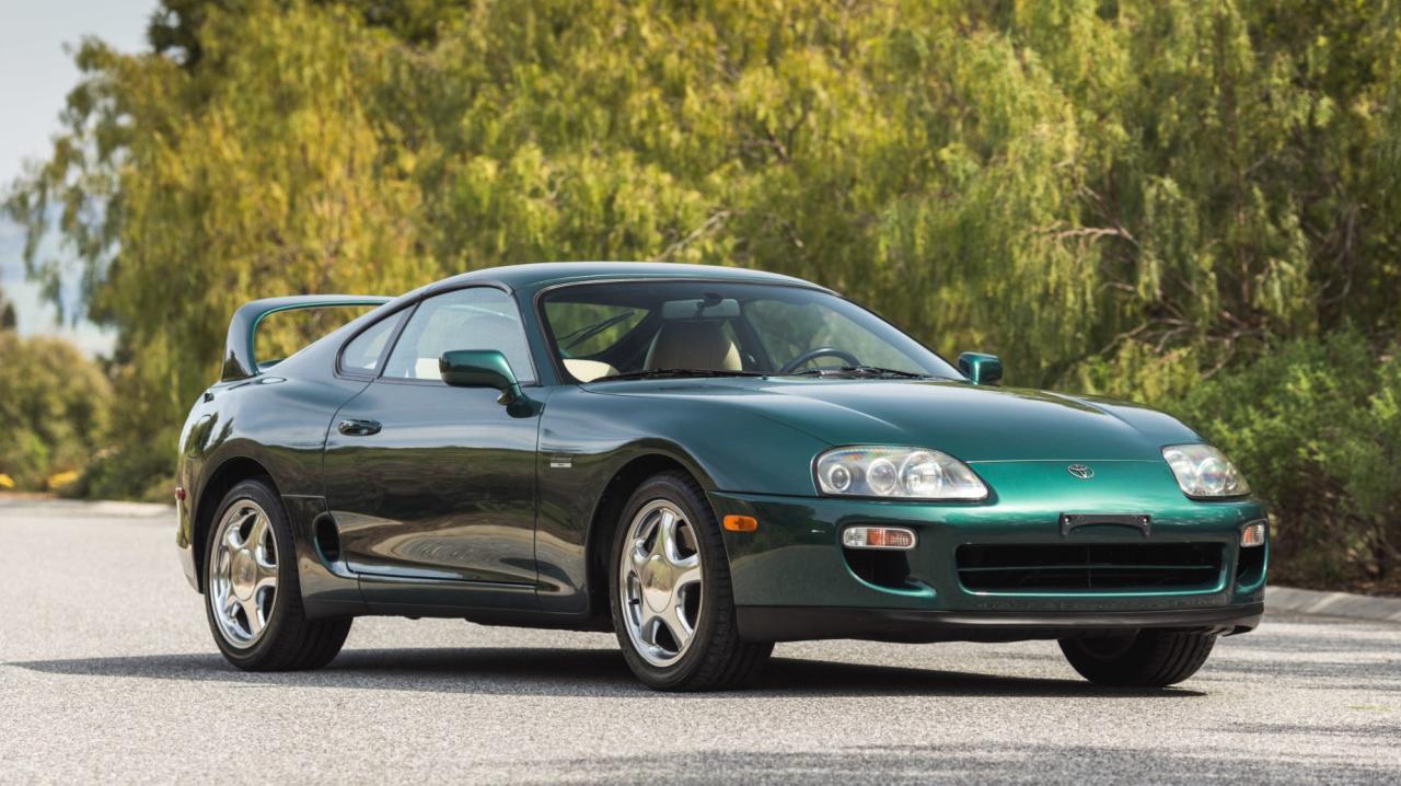 Groene Toyota Supra gaat voor monsterbedrag - TopGear Nederland