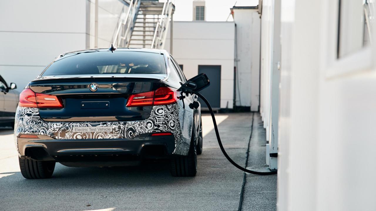 BMW Power BEV is sneller dan een M5 - TopGear Nederland