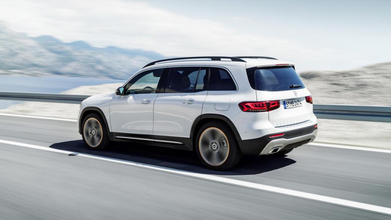 Mercedes GLB (2019) is officieel. Bekijk de foto's en specs - TopGear