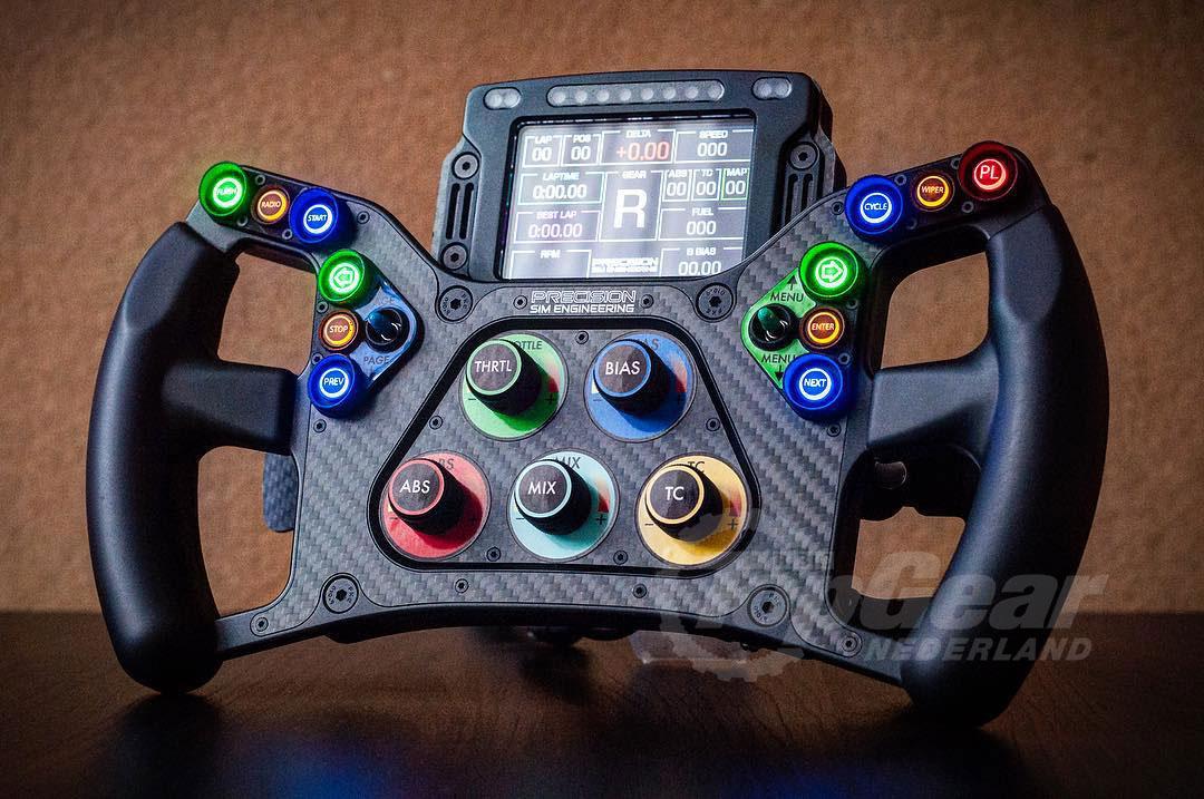 Simulator van Max Verstappen thuis - TopGear Nederland