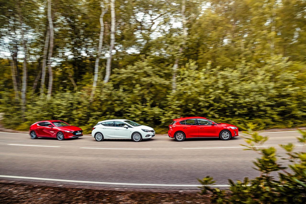Ford Focus vs Mazda 3 vs Opel Astra - welke is het best? - TopGear