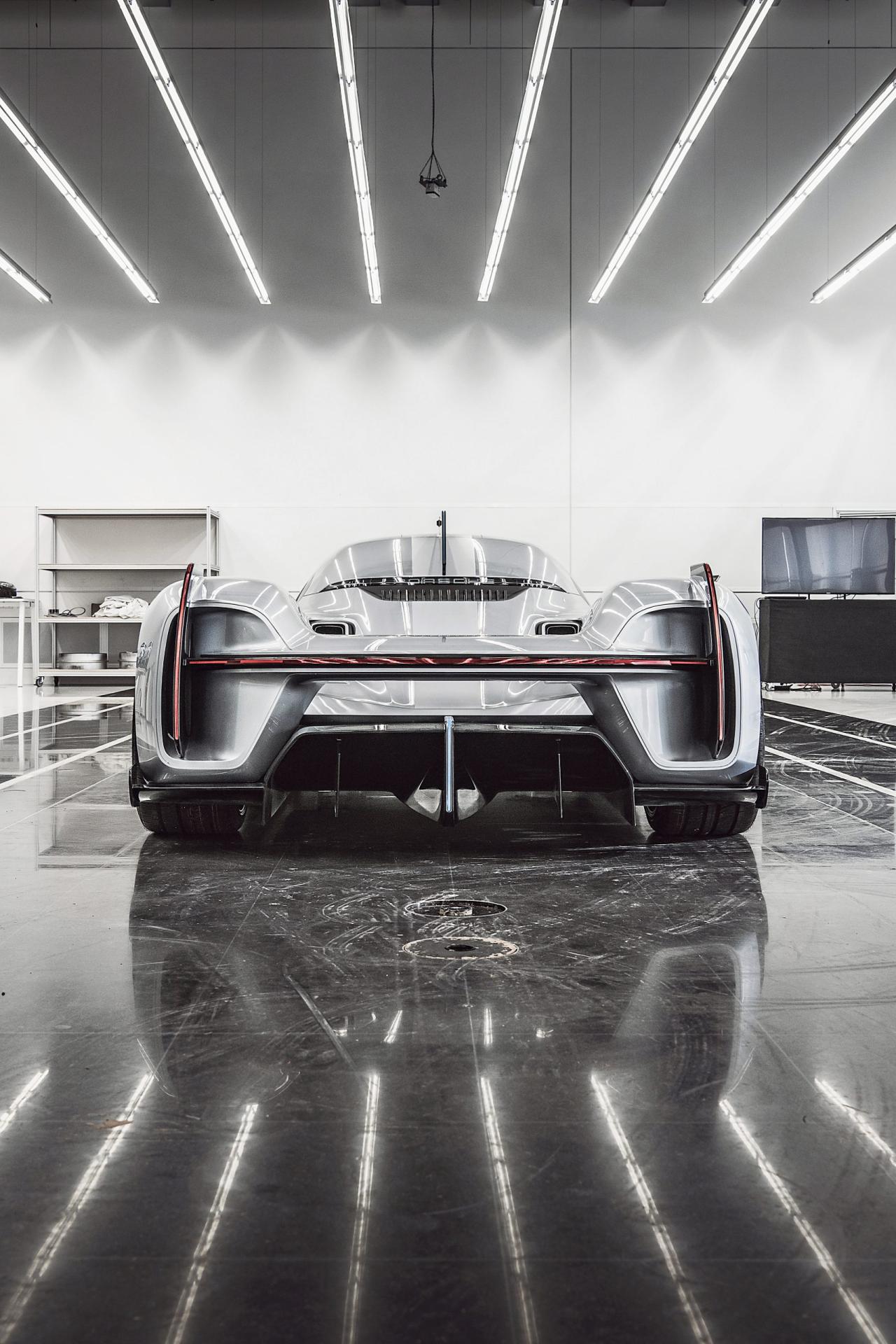 Porsche test V4-motor in een 911 (maar waarom?)