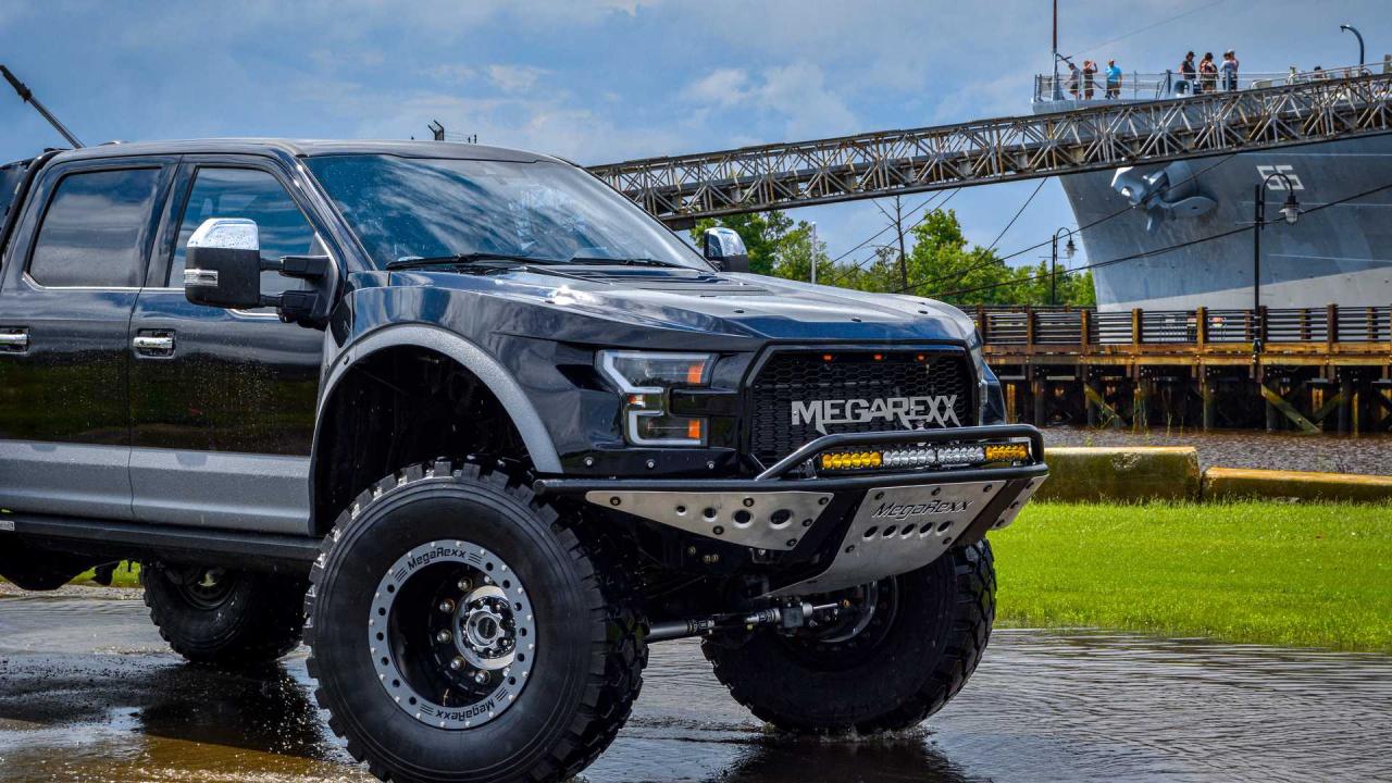 MegaRexx MegaRaptor is, eh, mega - TopGear Nederland