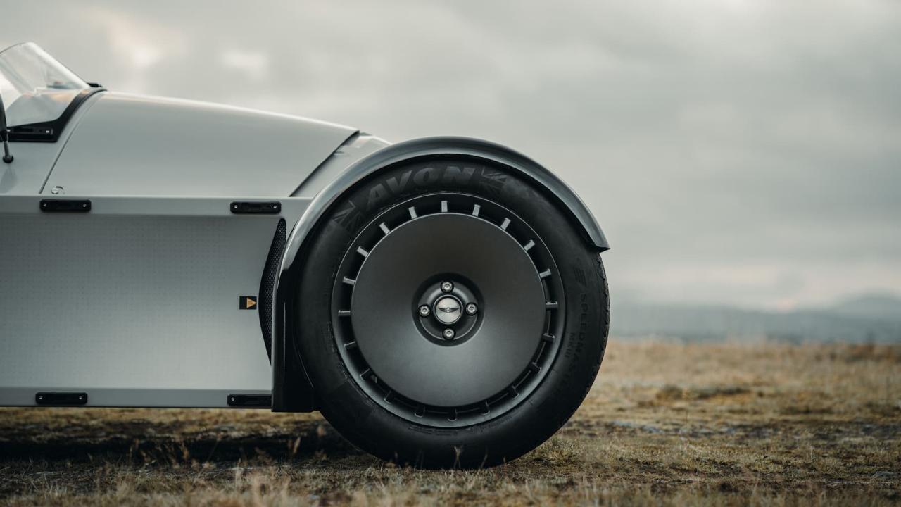 Morgan Super 3 is een driewieler met een Ford-motor - TopGear