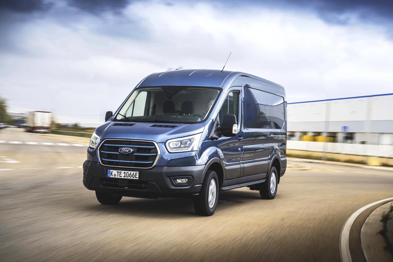 Ford E-Transit L2H2 350 (2022) review - TopGear