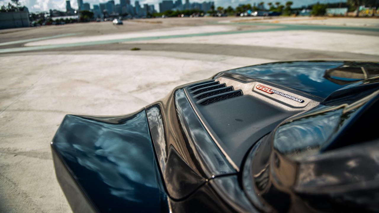 Deze Apocalypse Juggernaut 6x6 van bijna 7 meter is direct leverbaar