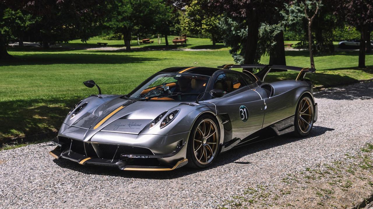 Pagani Raduno: 27 Zonda's en Huayra's doen een tourritje door Italië