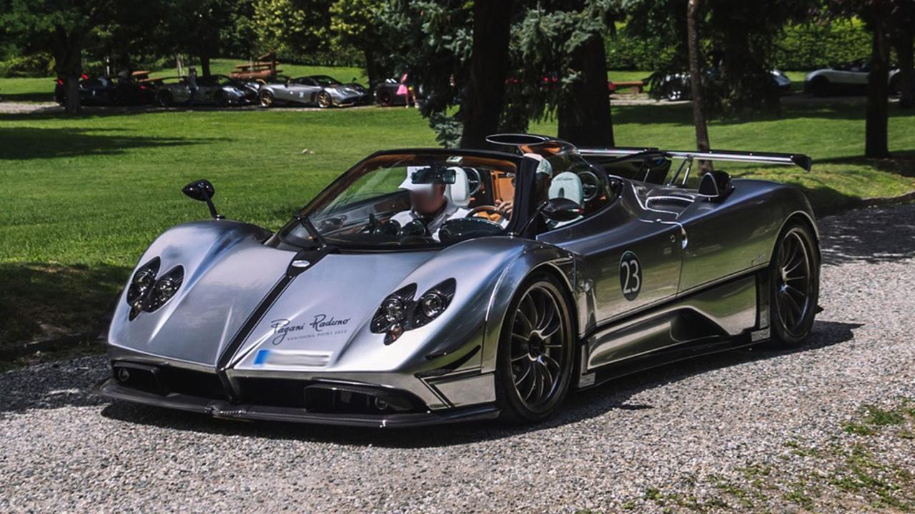 Pagani Raduno: 27 Zonda's en Huayra's doen een tourritje door Italië