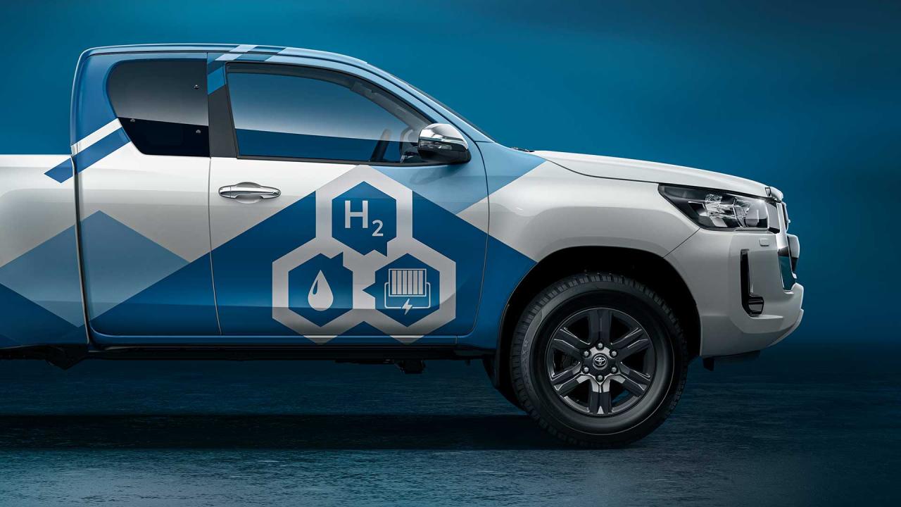 Toyota bouwt de Corolla Cross en Hilux op waterstof - TopGear