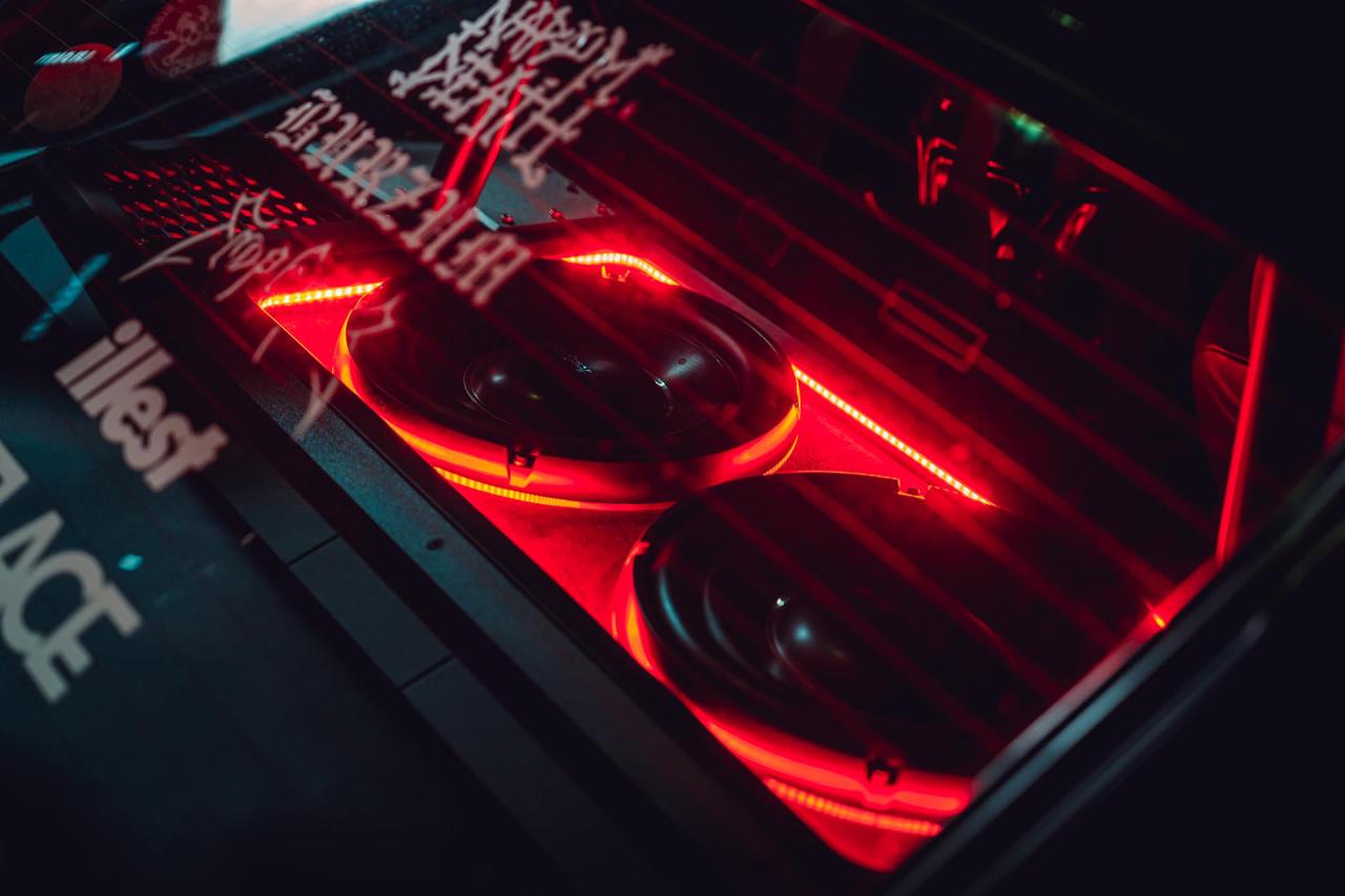 Porsche 911 930 Turbo RWB Baphomet is een duivel op wielen