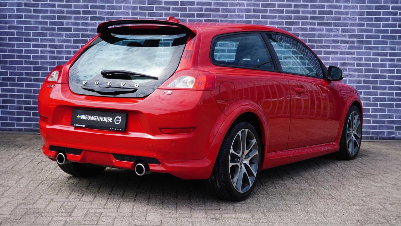 Gloednieuwe Volvo C30 met vijfcilinder te koop in Nederland