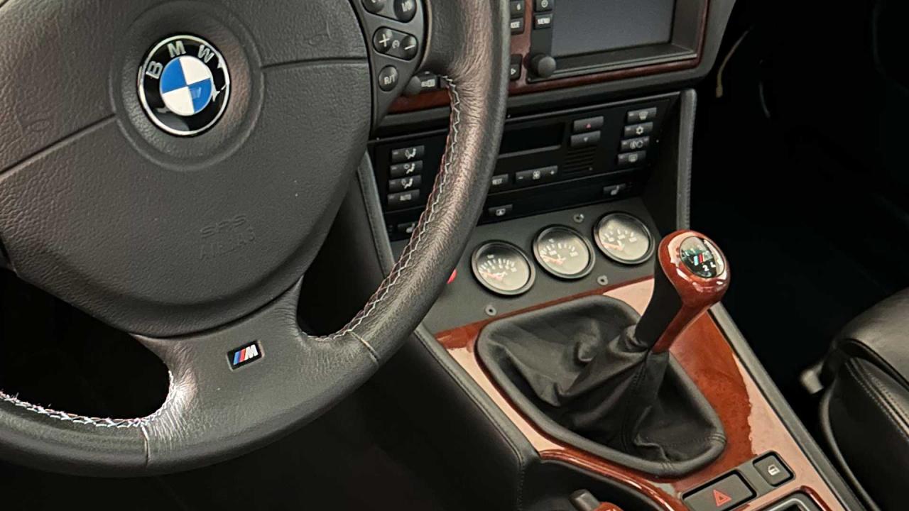 Kooptip: Deze BMW M5 kreeg van Volkswagen een W10-motor - TopGear