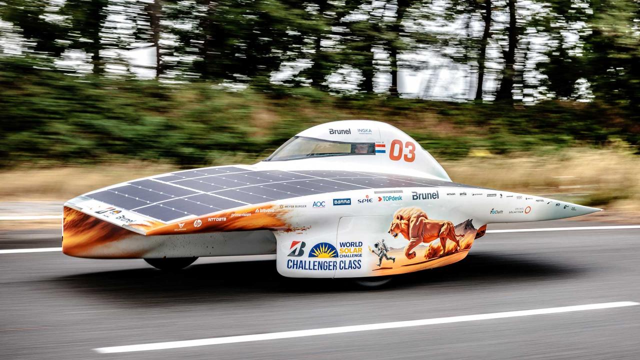 De zonneauto van de TU Delft kun je ook zelf van Lego bouwen - TopGear