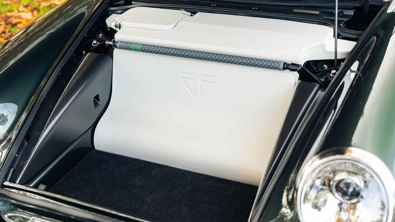 Theon Design bouwt deze prachtige Porsche 911 964 restomod - TopGear