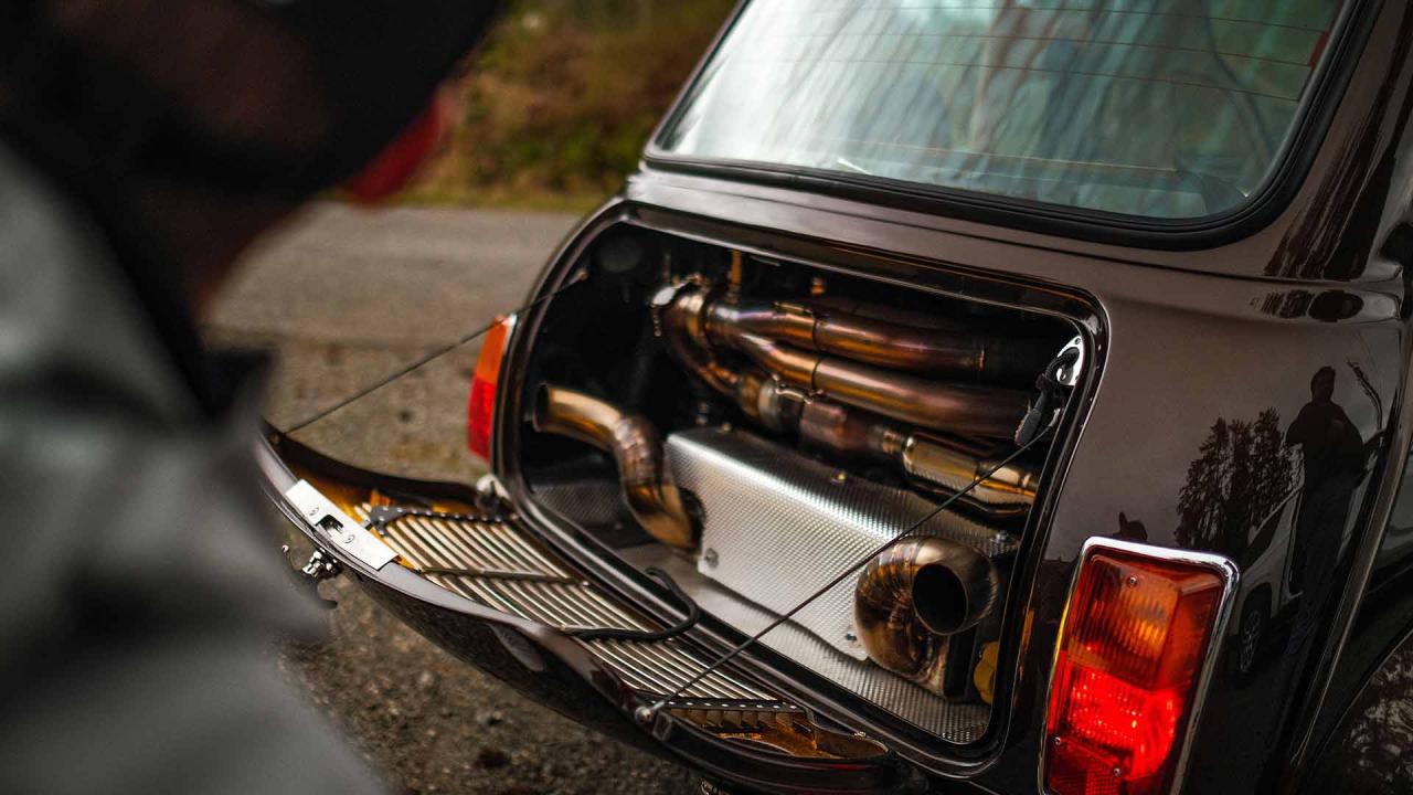 Klassieke Mini Type 10 krijgt een 230 pk sterke Honda K20-motor - TopGear