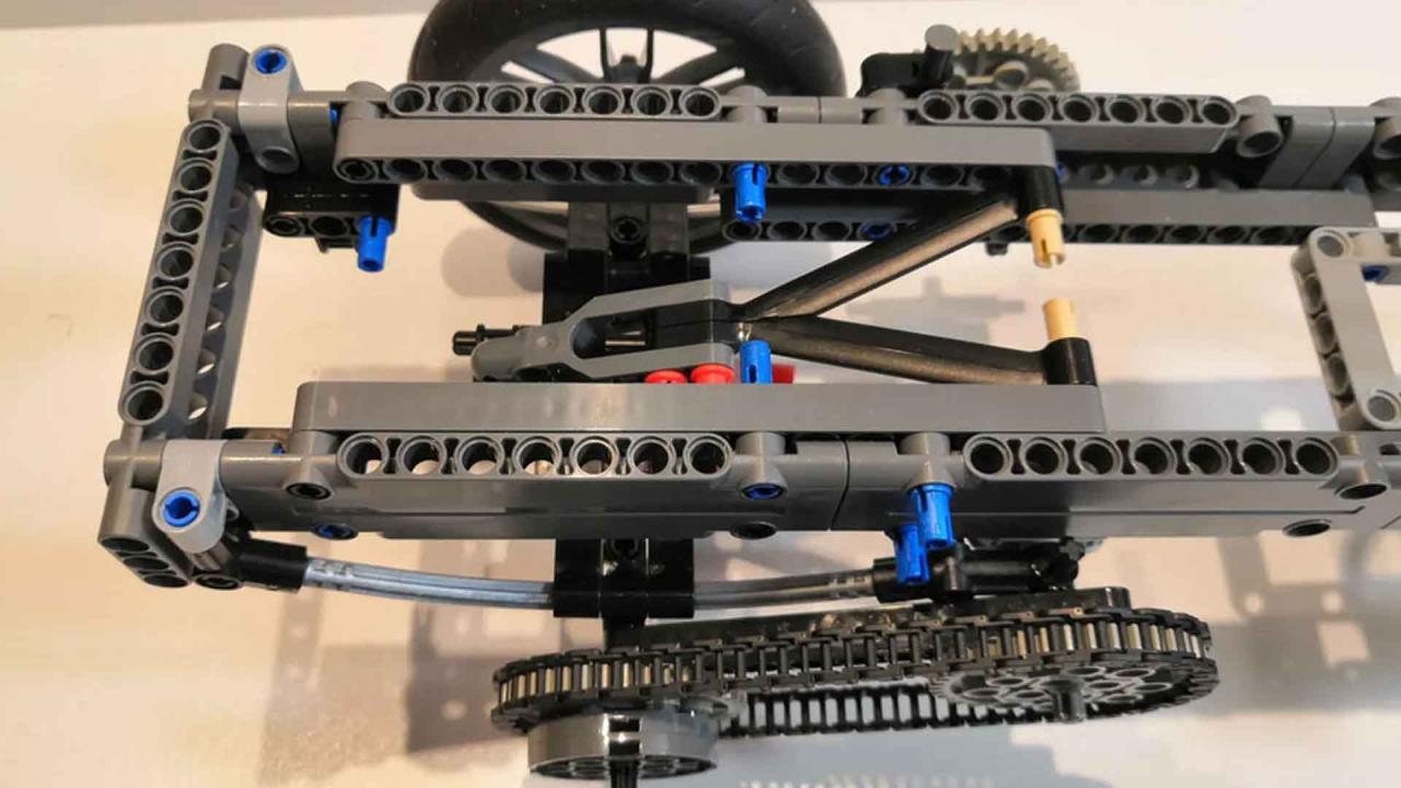 Brutus Lego-set met BMW V12-motor kan er komen door jou - TopGear