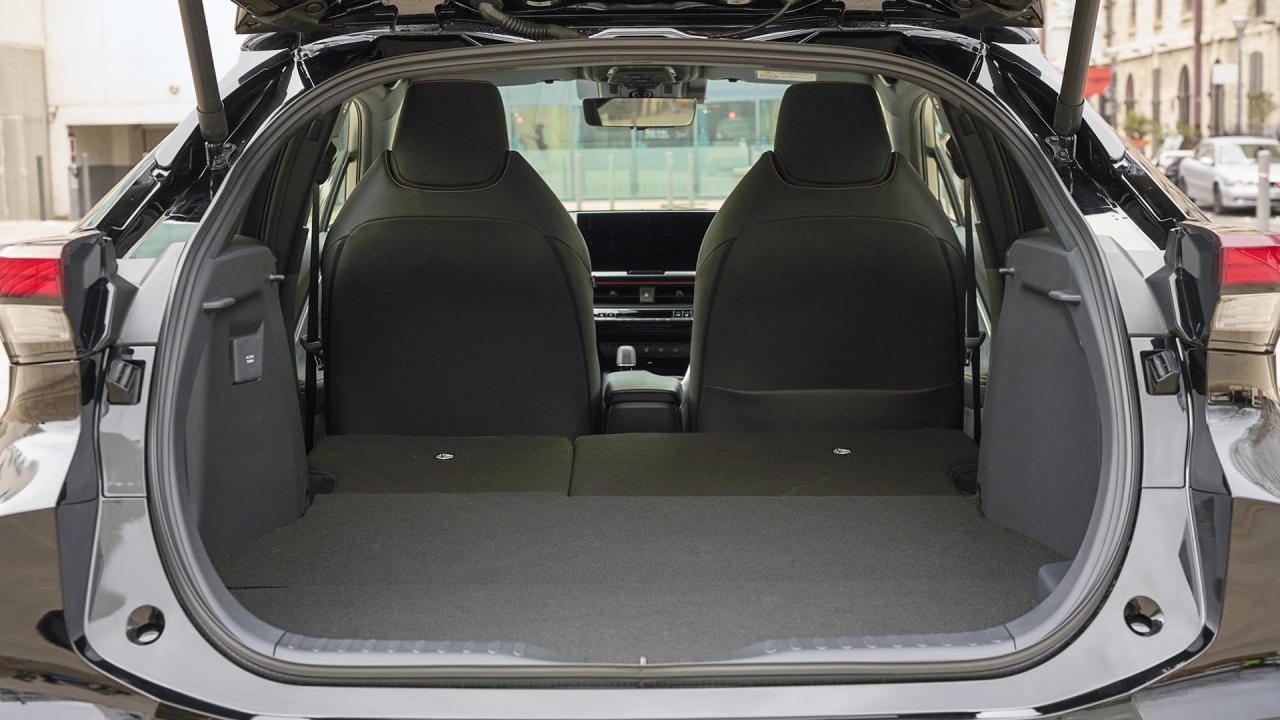 Toyota C-HR Plug-in Hybrid review (2024) - TopGear