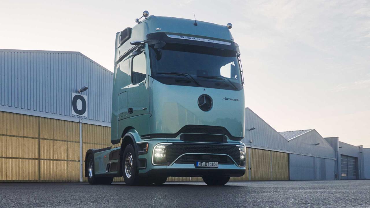 Waarom de nieuwe Mercedes Actros er zo afwijkend uitziet