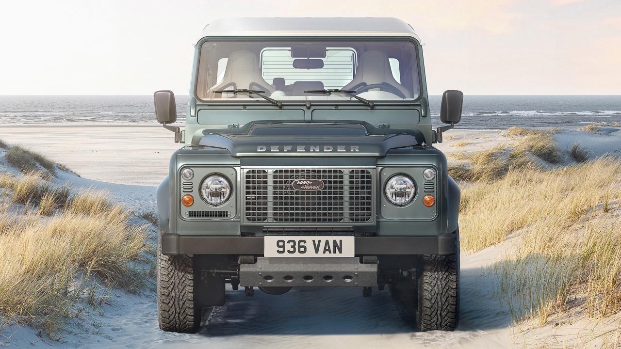Land Rover Works Bespoke Defender V8 is een nieuwe oude