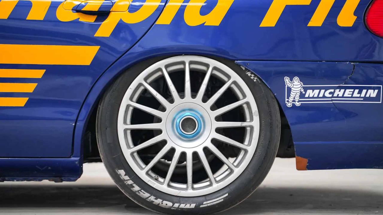 Deze Ford Mondeo Supertouring is nu een simulator