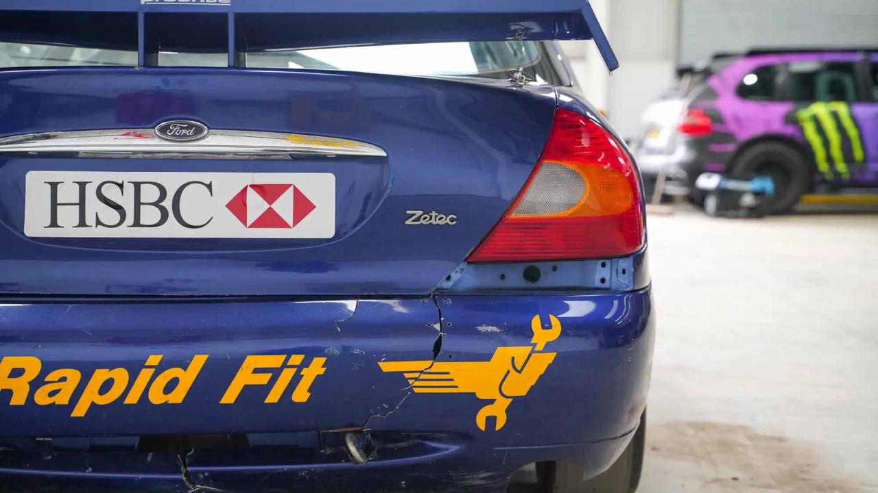 Deze Ford Mondeo Supertouring is nu een simulator