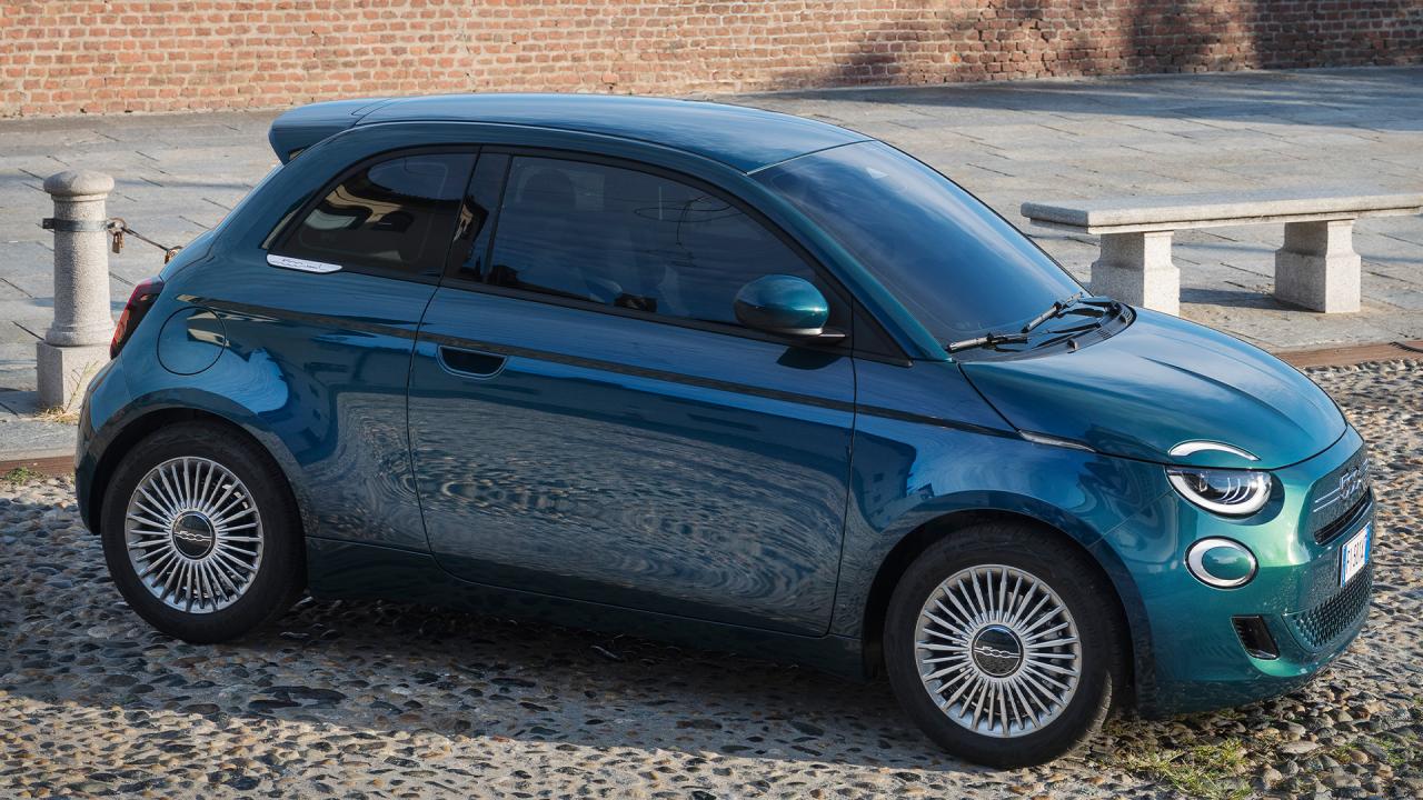 Wat kost de nieuwe Fiat 500 met benzinemotor (2025)?