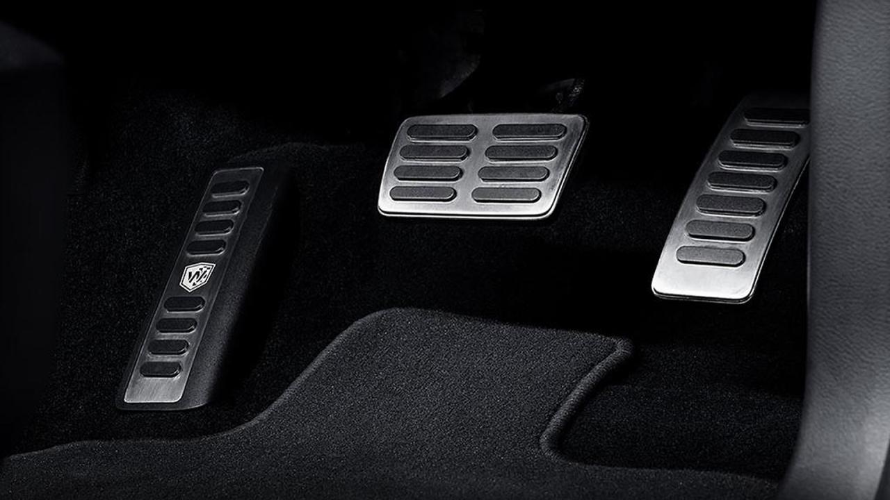 Volkswagen Amarok W600 is de portieve versie van Walkinshaw - TopGear