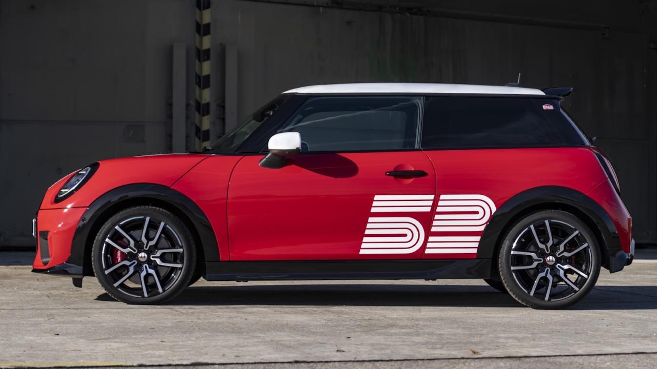 Mini Cooper 1965 Victory Edition: speciale editie, iets te laat