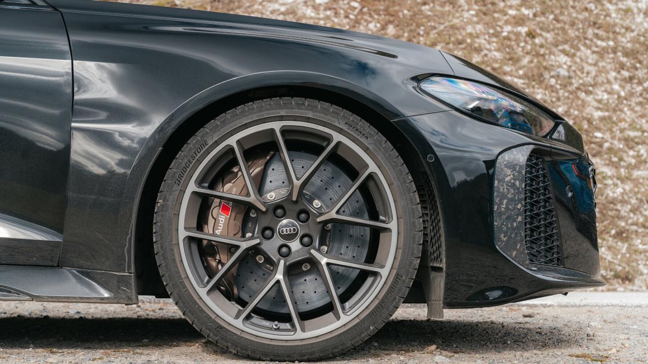 Superstationwagens: Audi RS 5 Avant vs BMW M3 CS Touring