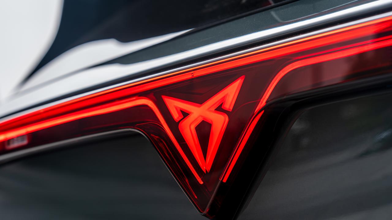 De Cupra Born VZ is een pret-EV met 326 pk (review)